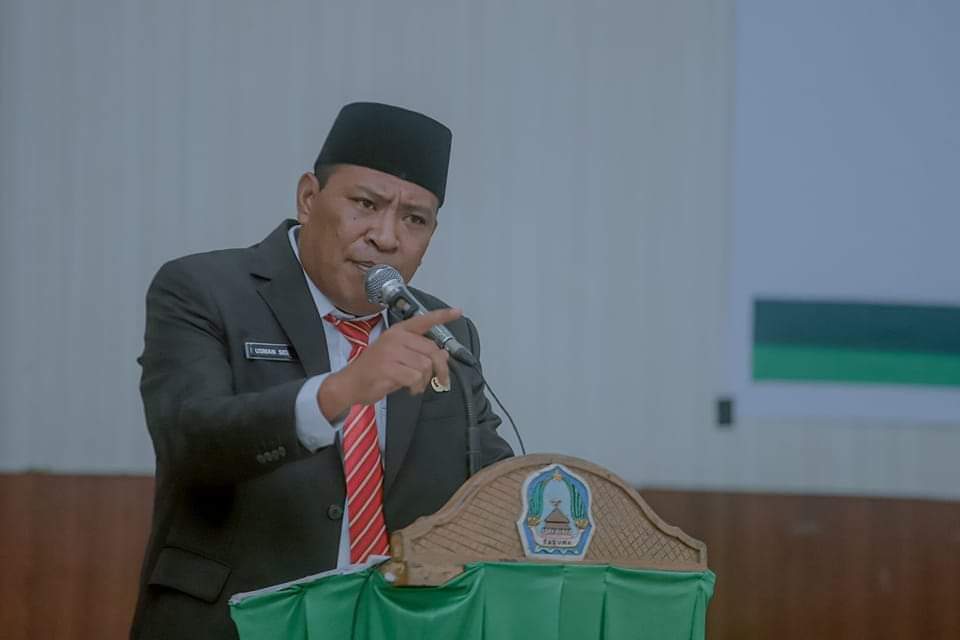 Bupati Halmahera Selatan Resmi Tunjuk Ikbal Hajiji Jadi Plt Kepala ... Bupati Halmahera Selatan Resmi Tunjuk Ikbal Hajiji Jadi Plt Kepala ...